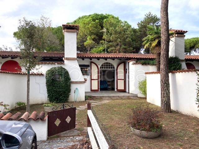 Villa a Schiera in vendita a Lignano Sabbiadoro via Raggio della Lampara