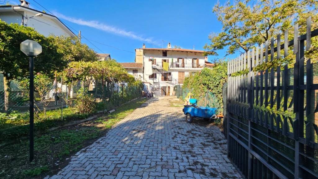 Casa Indipendente in vendita a Cumiana str. Villar Alto, 21