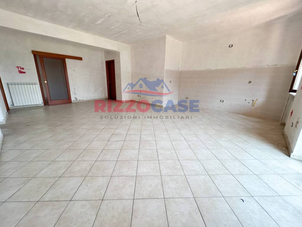 Appartamento in vendita a Corigliano-Rossano via II Acqua di Vale, snc