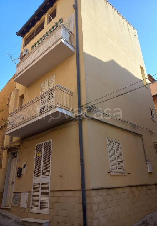 Casa Indipendente in in vendita da privato a Niscemi via Michelangelo Buonarroti