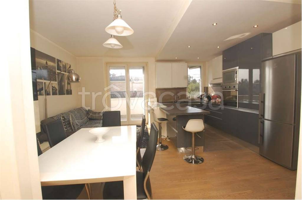 Appartamento in vendita a Castelnuovo Rangone via Caruso, 2