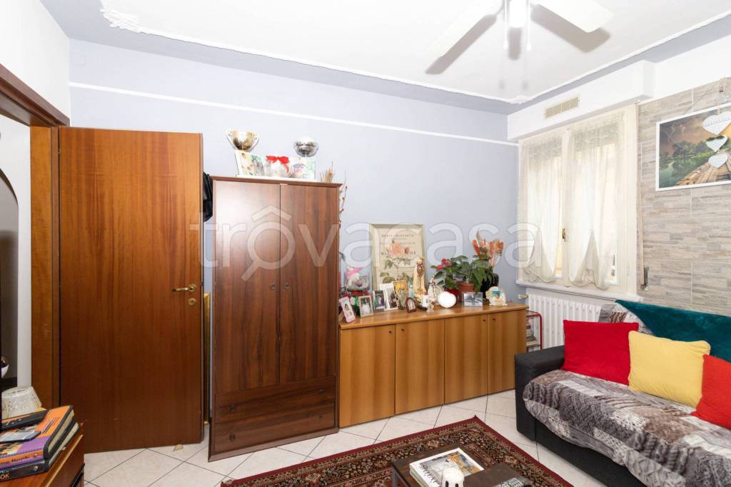 Appartamento in vendita a Modena via Gregorio Agnini