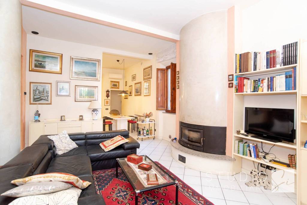 Villa in vendita a Pistoia via Alberto Franchetti