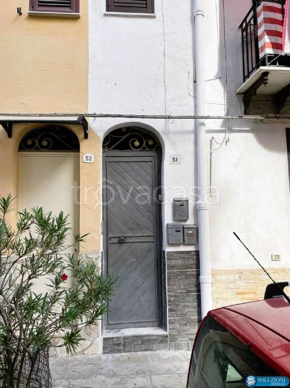 Appartamento in vendita a Palermo via ai Fossi