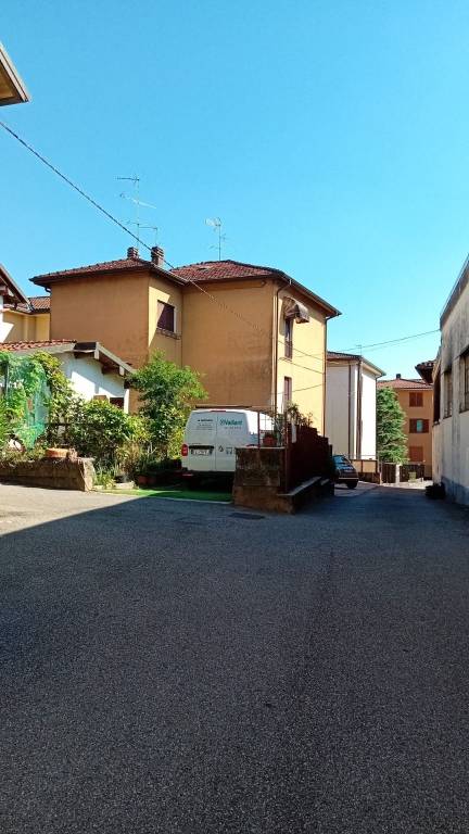 Appartamento in vendita a Merate via Annunciata, 12