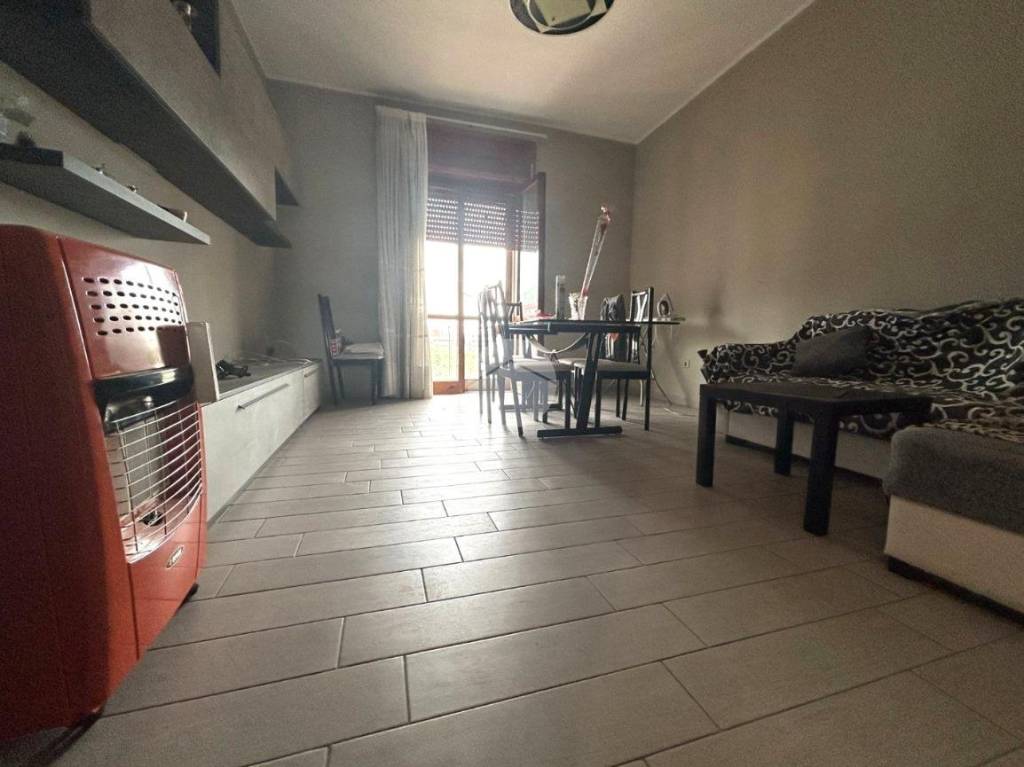 Appartamento in vendita a Napoli via Alberto Moravia, 82