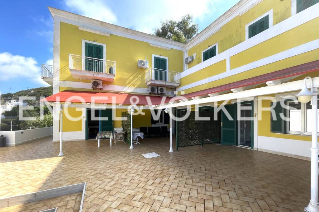 Appartamento in vendita a Ponza via Contrada Sandolo