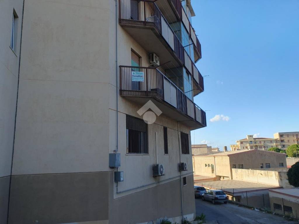 Appartamento in vendita a Castellammare del Golfo via Segesta, 172