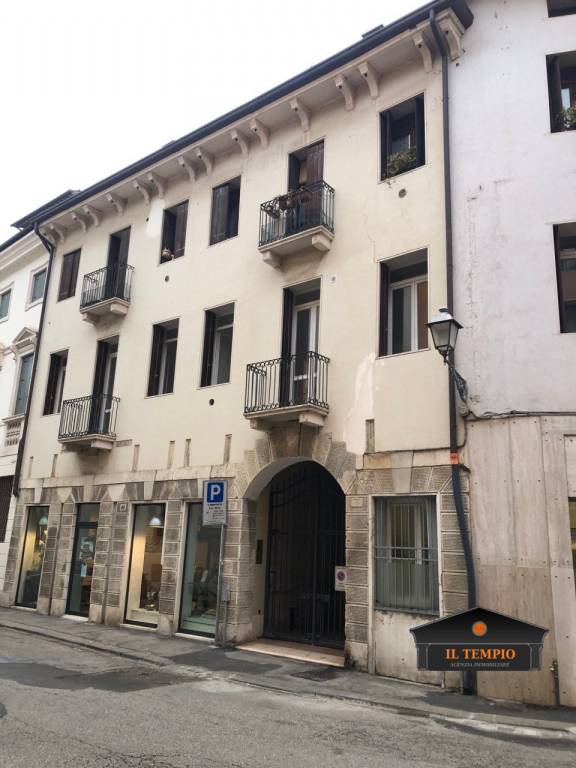 Appartamento in vendita a Vicenza contra' santi apostoli