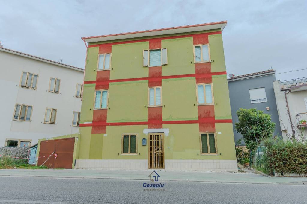 Casa Indipendente in vendita a Montegranaro via Fermana Nord, 180