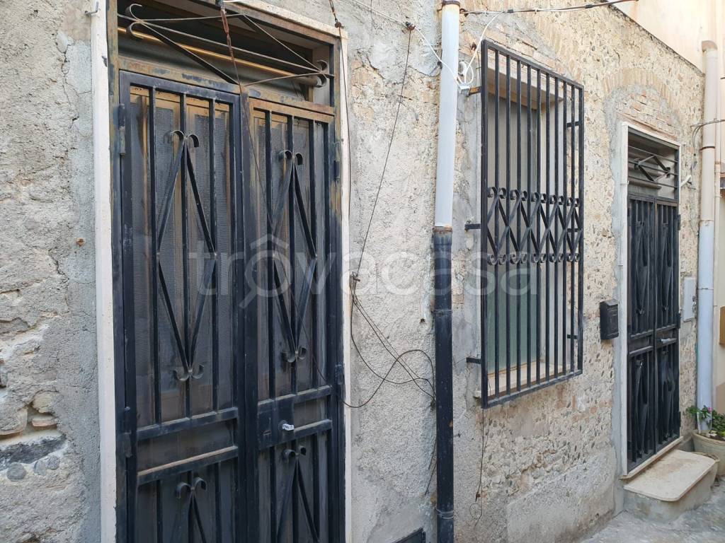 Casa Indipendente in in vendita da privato a Roccella Ionica vico 2 Picatari, 21