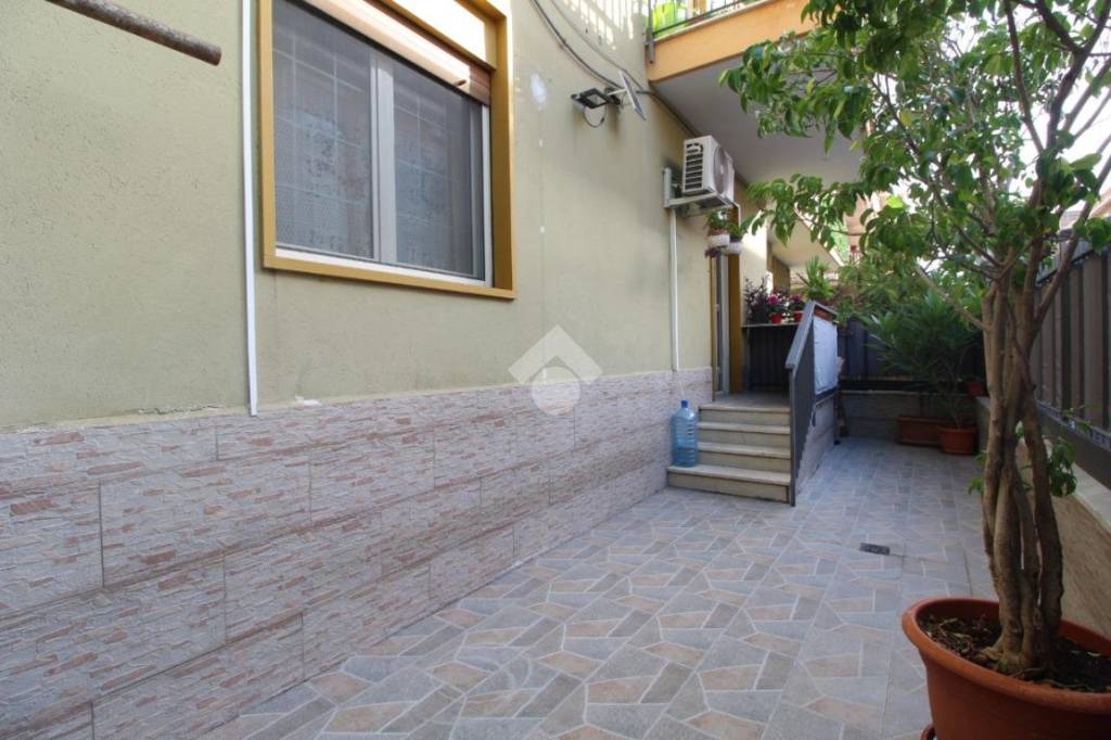 Appartamento in vendita a Palermo via Rosolino Colella, 19