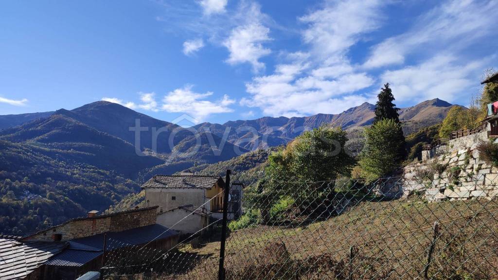 Rustico in vendita a Oncino via Crissolo, 12