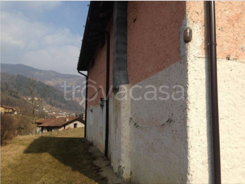 Cascina in in vendita da privato a Bovegno località Stallone Aiale, 3