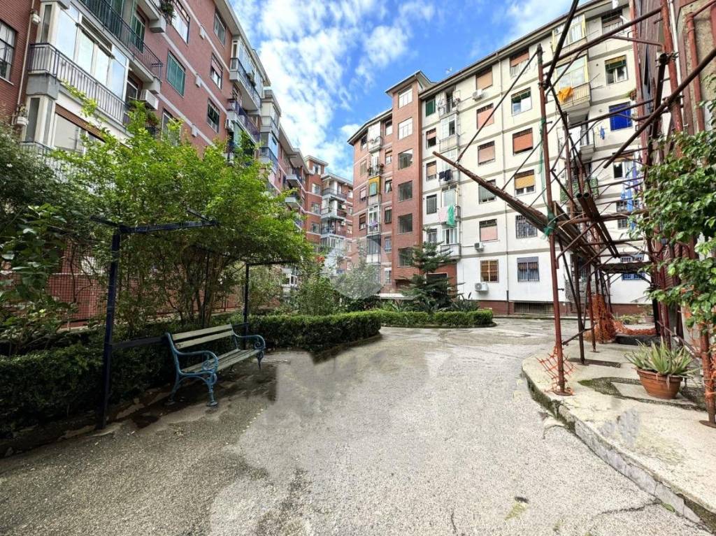 Appartamento in vendita a Napoli via dell'Epomeo