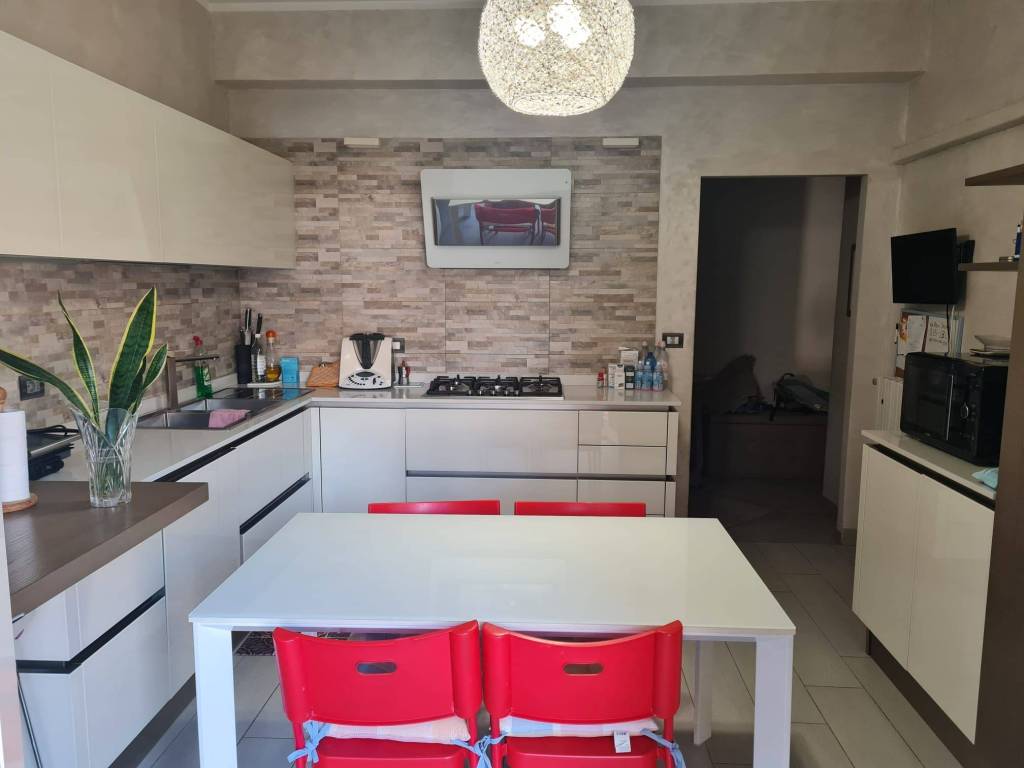 Appartamento in in vendita da privato a Guidonia Montecelio corso Italia, 88