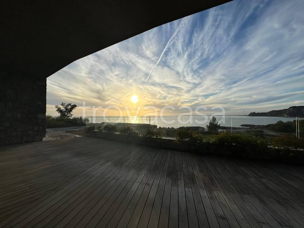 Attico in vendita a Duino Aurisina duino-aurisina 34011 ts