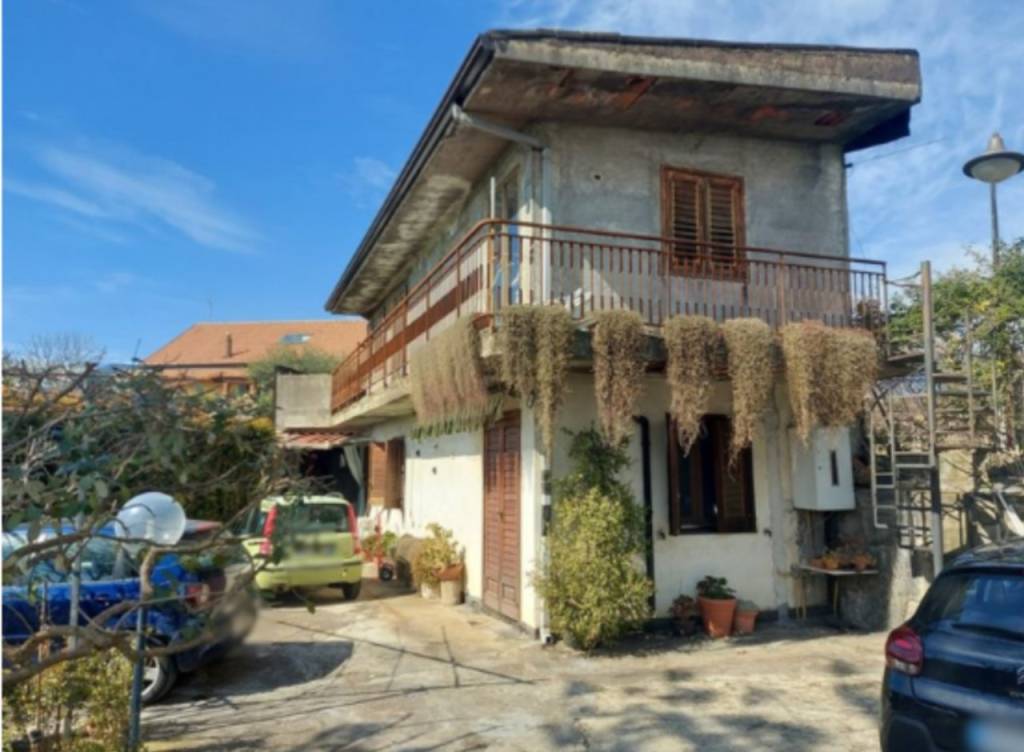 Appartamento all'asta a Santa Venerina via presti
