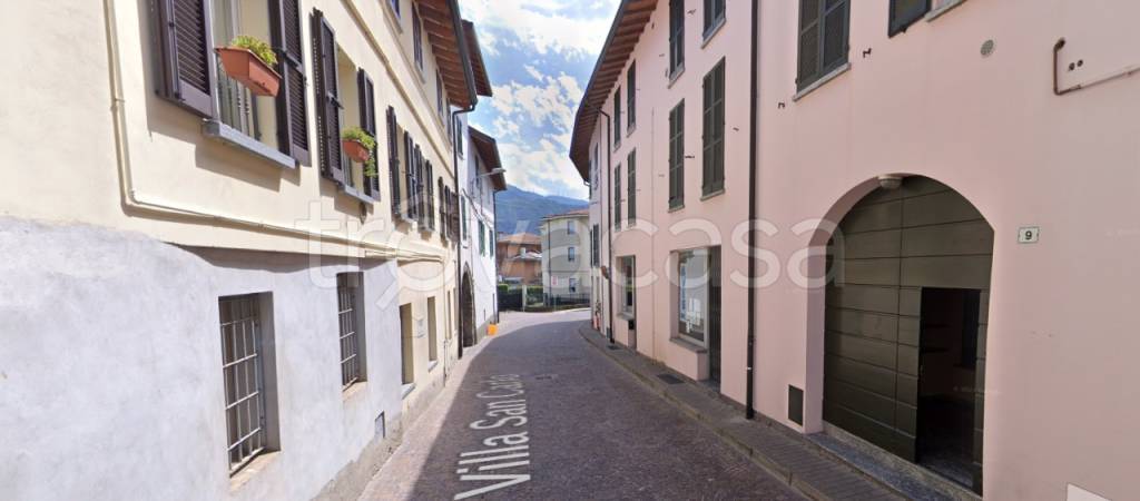 Appartamento all'asta a Valgreghentino via Promessi Sposi