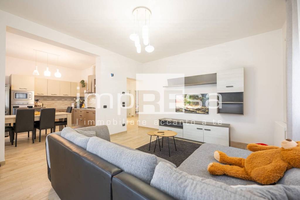 Villa Bifamiliare in vendita a Conegliano via Sante Cettolini