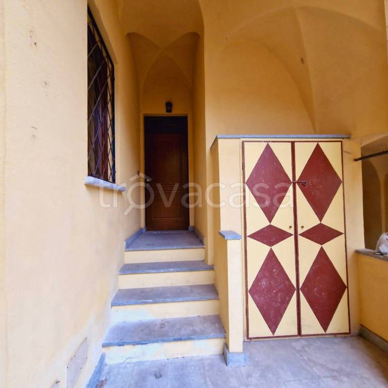 Intero Stabile in vendita a Novi Ligure via Giuseppe Cesare Abba