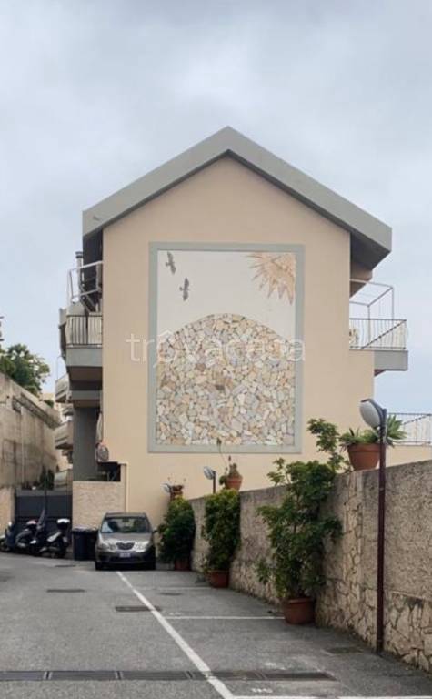 Appartamento in in vendita da privato a Messina via Consolare Pompea, 747