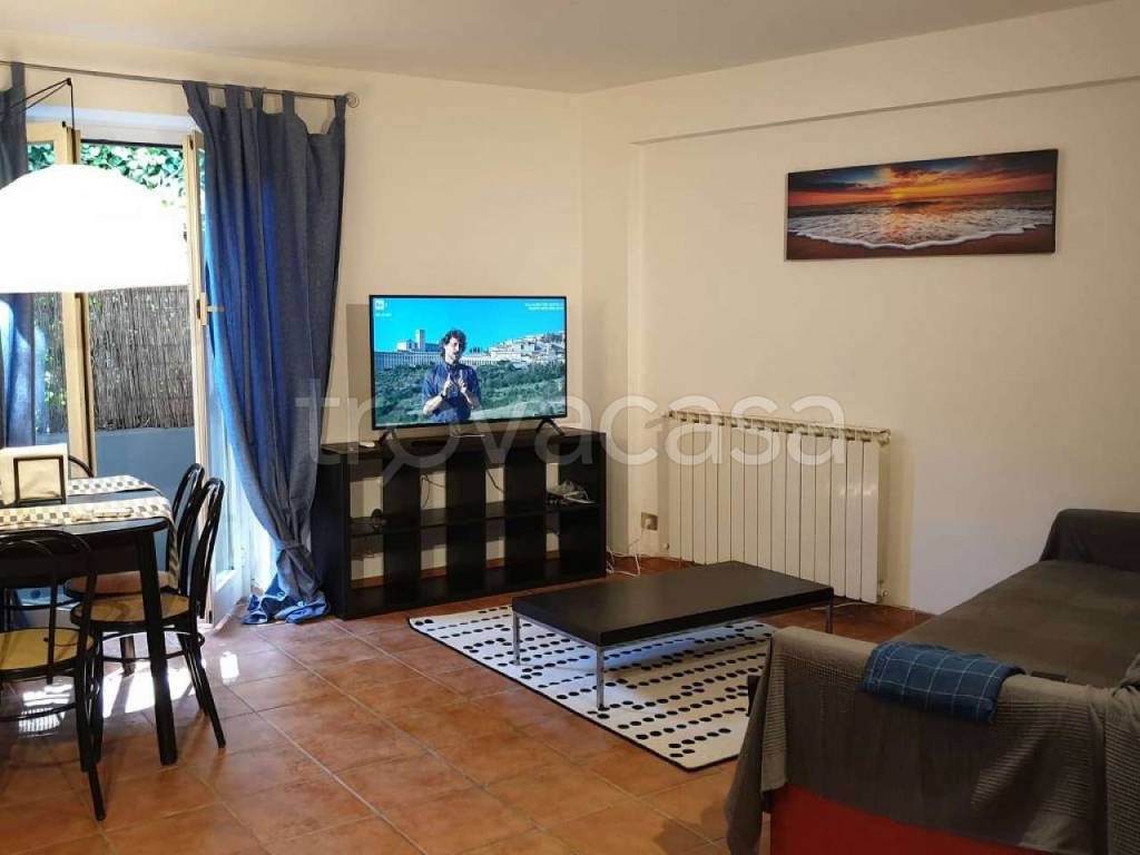 Appartamento in vendita a Roma via misurina