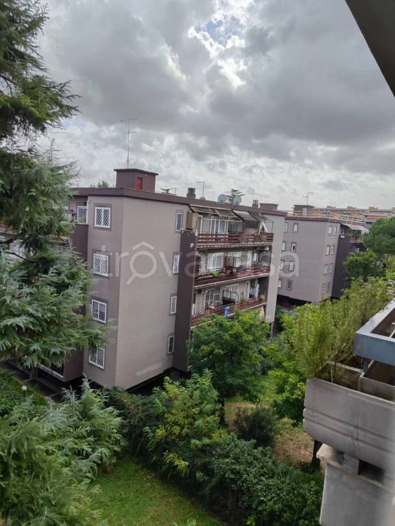 Appartamento in vendita a Roma viale Bruno Pelizzi