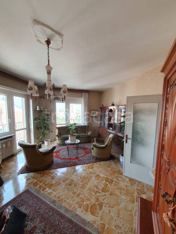 Appartamento in vendita a Torino via Vittorio Asinari di Bernezzo, 43