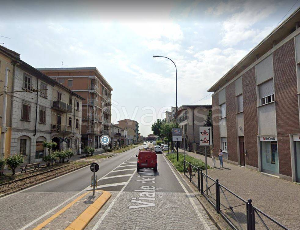 Appartamento all'asta a Limbiate via Dalmazio Birago, 2