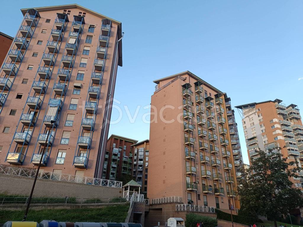 Appartamento in vendita a Torino corso Ottone Rosai, 38