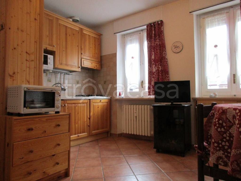 Appartamento in vendita a Bardonecchia via Giuseppe Francesco Medail, 27