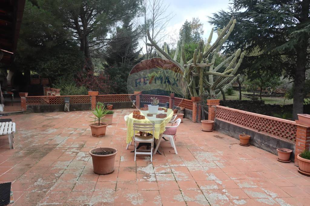 Villa in vendita a Castiglione di Sicilia c.Da Malpasso