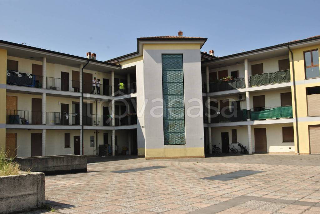 Intero Stabile all'asta ad Antegnate via Giacomo Leopardi