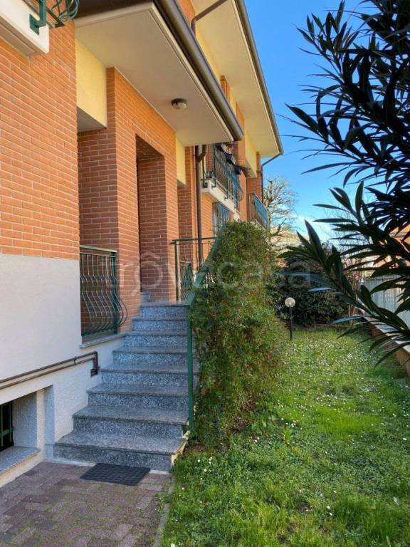 Appartamento in vendita a Bollate via Laveno