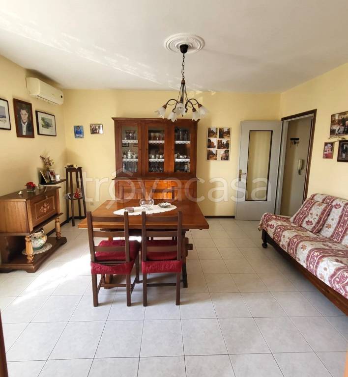 Appartamento in vendita a Palestro vicolo Santo Spirito, 12