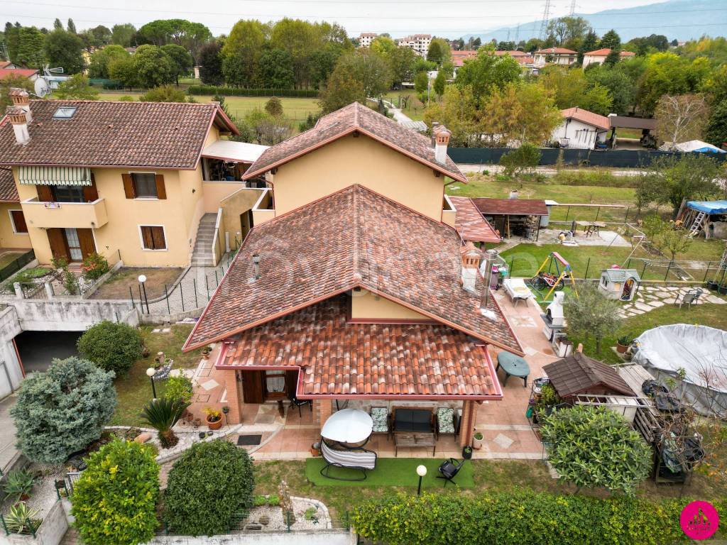 Villa a Schiera in vendita a Porcia via Galassia