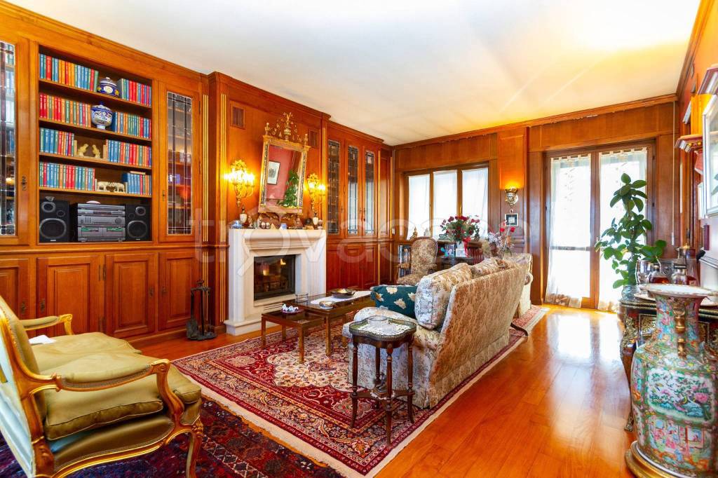 Appartamento in vendita a Collegno via Cefalonia