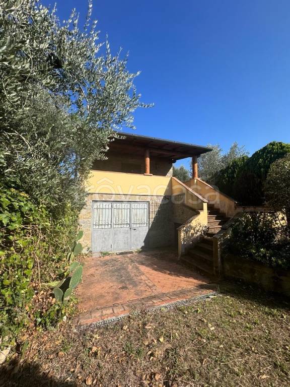 Villa in vendita a Tuoro sul Trasimeno tuoro sul trasimeno