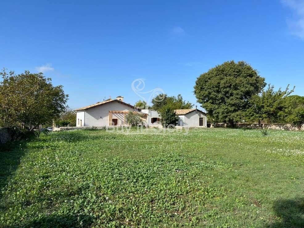 Casale in vendita a Noto strada Statale Sud Occidentale Sicula