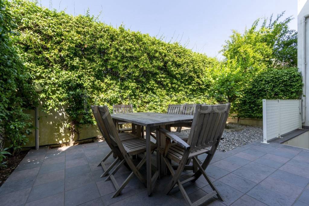 Villa a Schiera in in vendita da privato a Valenzano via Sandro Botticelli