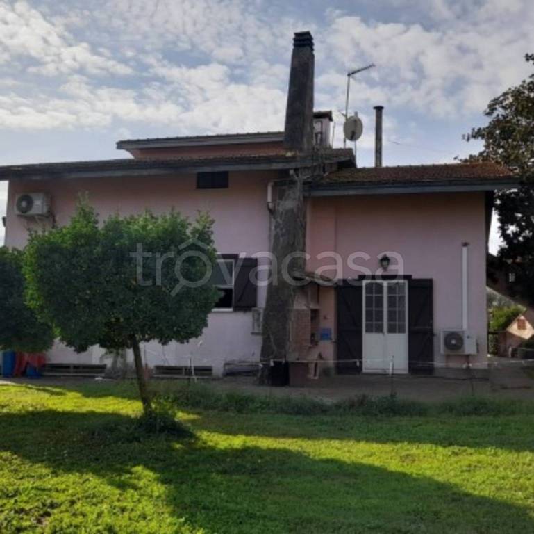 Appartamento all'asta a Latina strada Regionale Pontina, 60