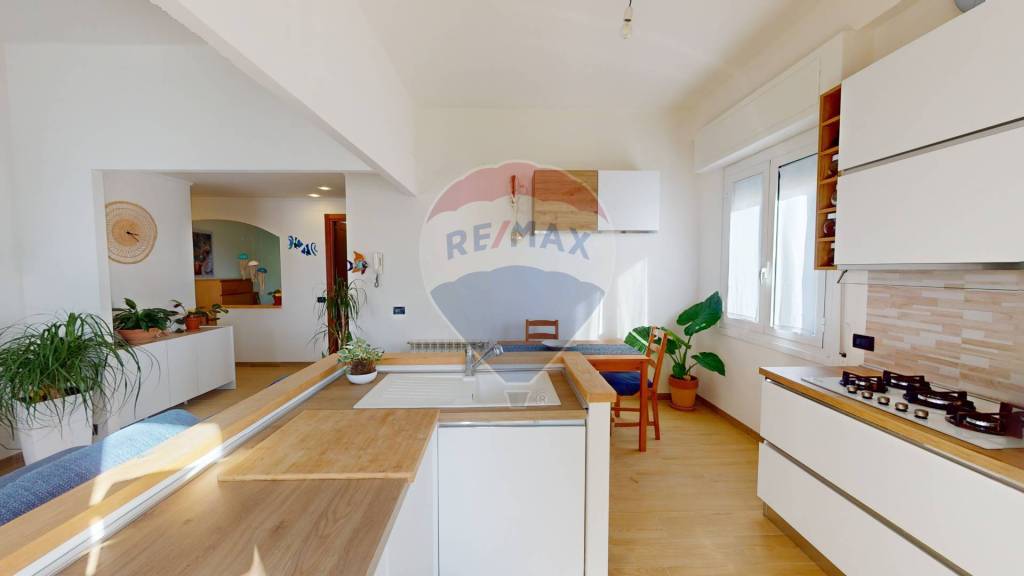 Appartamento in vendita a Genova via Ausonia, 10B