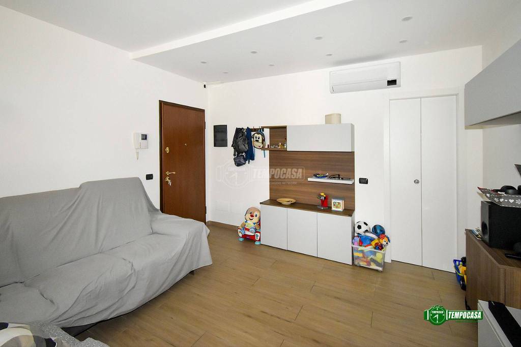 Appartamento in vendita a Buccinasco via degli Aceri 13