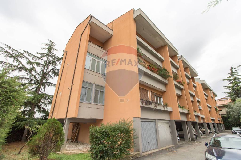 Appartamento in vendita a Pescara via Valle Di San Mauro, 4