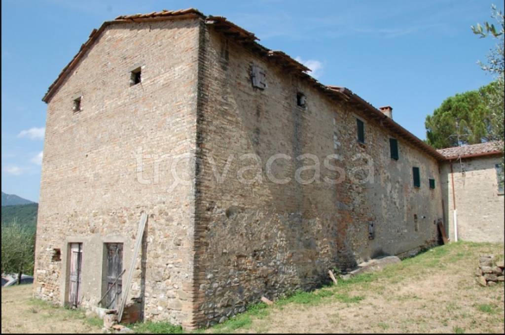 Appartamento all'asta a Umbertide localita' badia di montecorona