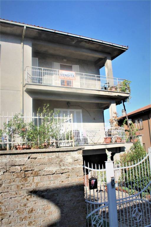 Appartamento in vendita a Caprarola matteotti, 44