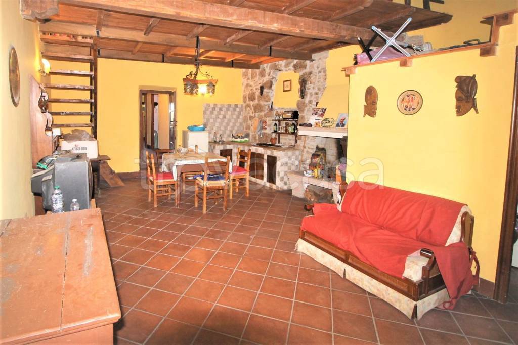 Appartamento in vendita a Corchiano piazza della rocca