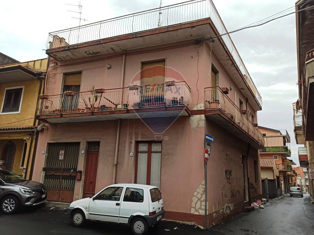 Appartamento in vendita ad Aci Catena via Consolazione, 32/34