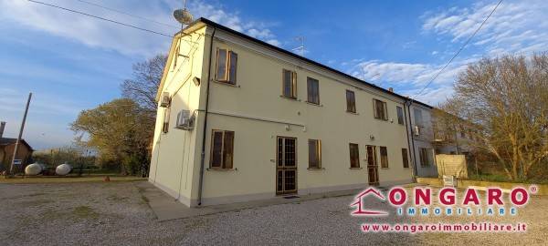Casa Indipendente in vendita a Copparo via Signora